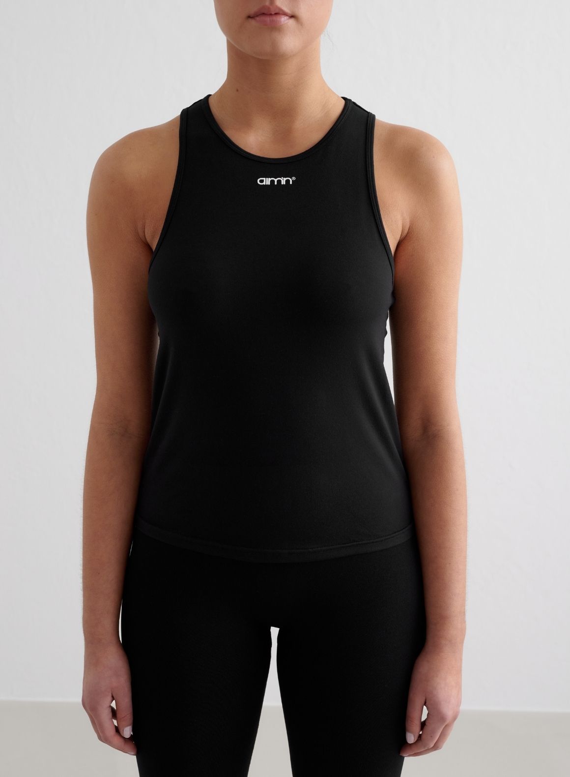 Black Soft Basic Singlet – aim'n no
