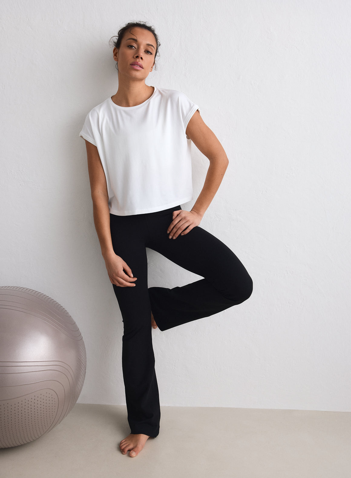 Black Sense Mid Waist Flare Tights – aim'n no